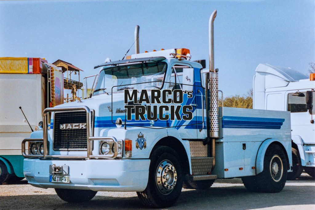 LKW Foto Mack Super-Liner Truck Deutschland blau #a2vn