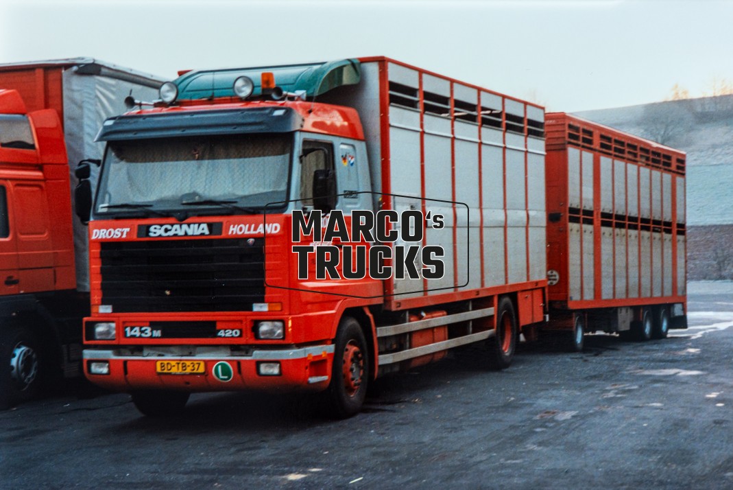 LKW Foto Scania 143M 420 Viehtransporter Niederlande rot SCANIA DROST ...