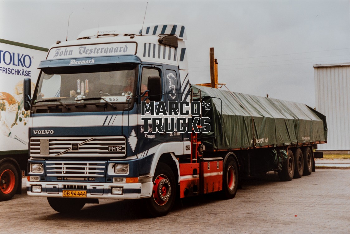 LKW Foto Volvo FH12 Planensattelzug Dänemark blau John Vestergaard ...