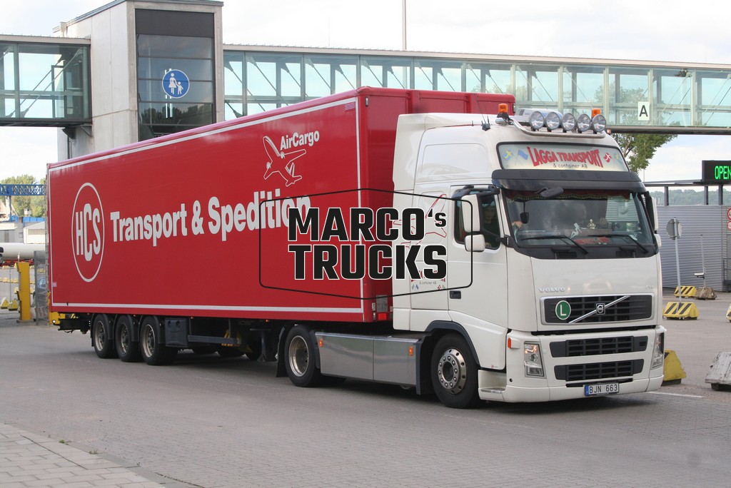 LKW Foto Volvo FH Kofferauflieger Schweden weiß HCS Transport ...
