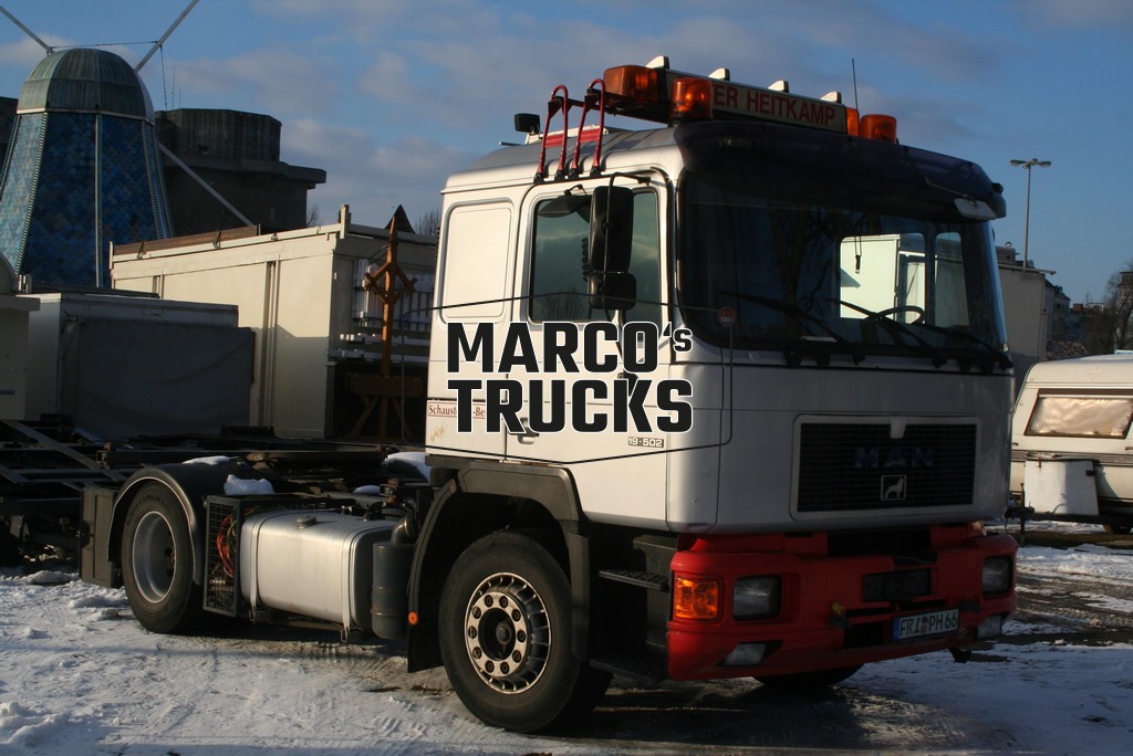 LKW Foto MAN 19-502 Truck Deutschland weiß Schausteller-Betrieb #c1pr
