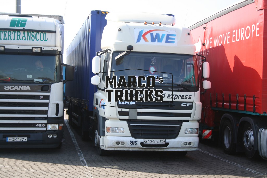 LKW Foto DAF CF Container-Sattelauflieger Russland weiß kintetsu world ...