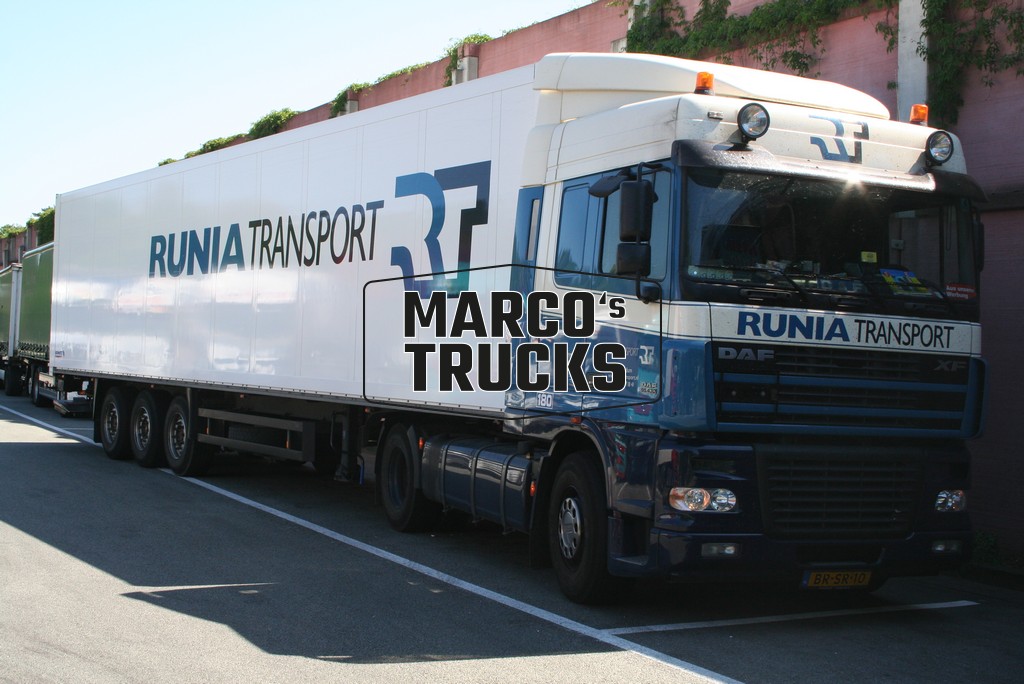 LKW Foto DAF XF Kofferauflieger Niederlande blau RUNIA TRANSPORT #c8ne
