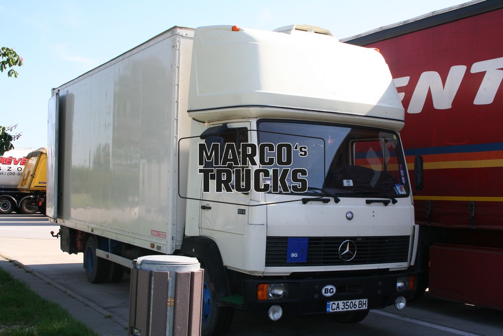LKW Foto Mercedes-Benz 814 Koffer LKW Bulgarien weiß #d3gn