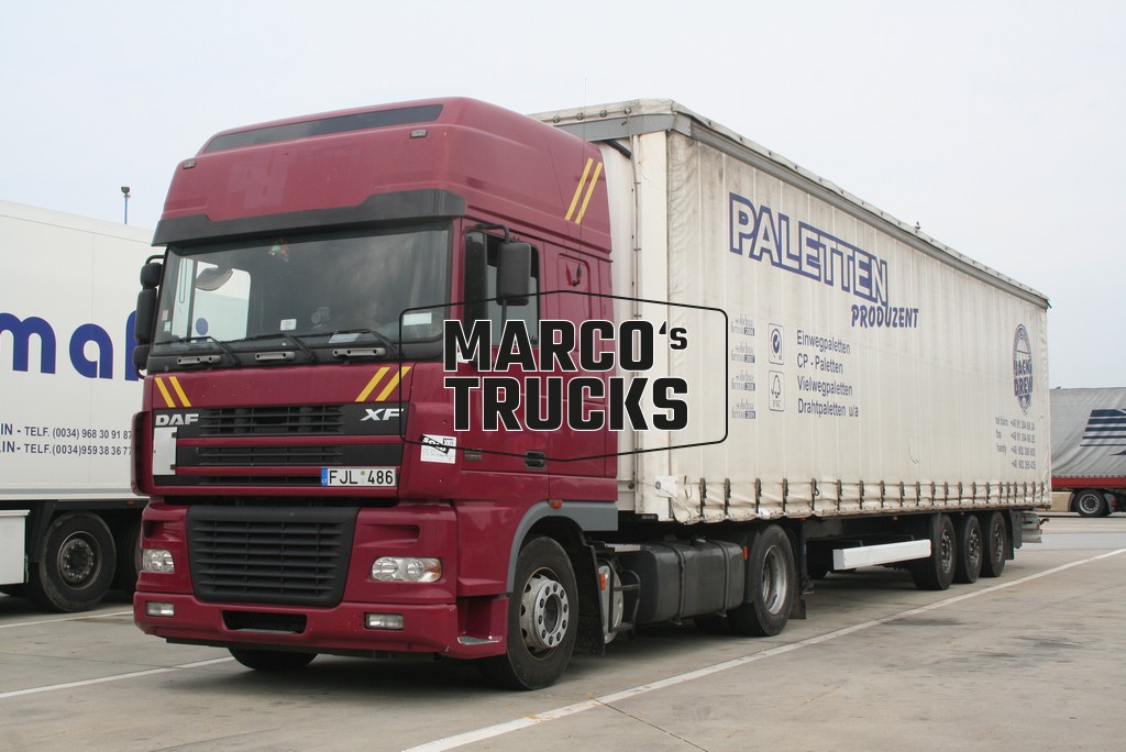 LKW Foto DAF XF Planensattelzug Schweden maroon PALETTEN PRODUZENT #d5tf