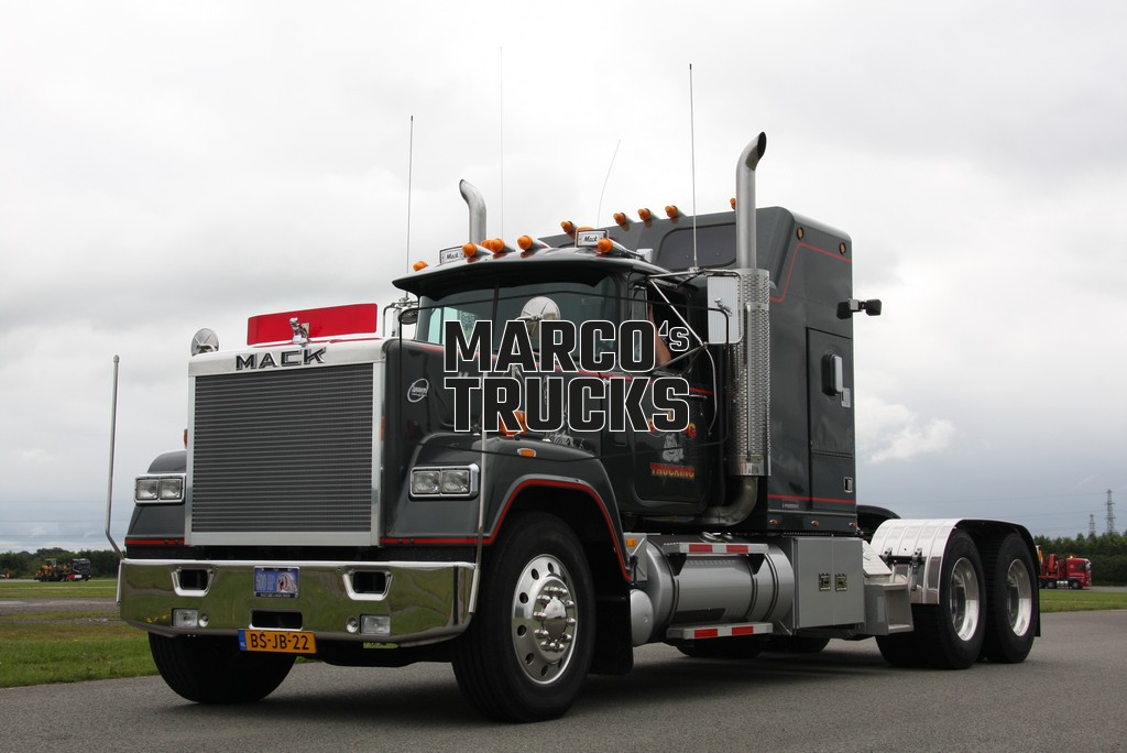 LKW Foto Mack Super-Liner Zugmaschine Niederlande grau BULLDOG TRUCKING ...
