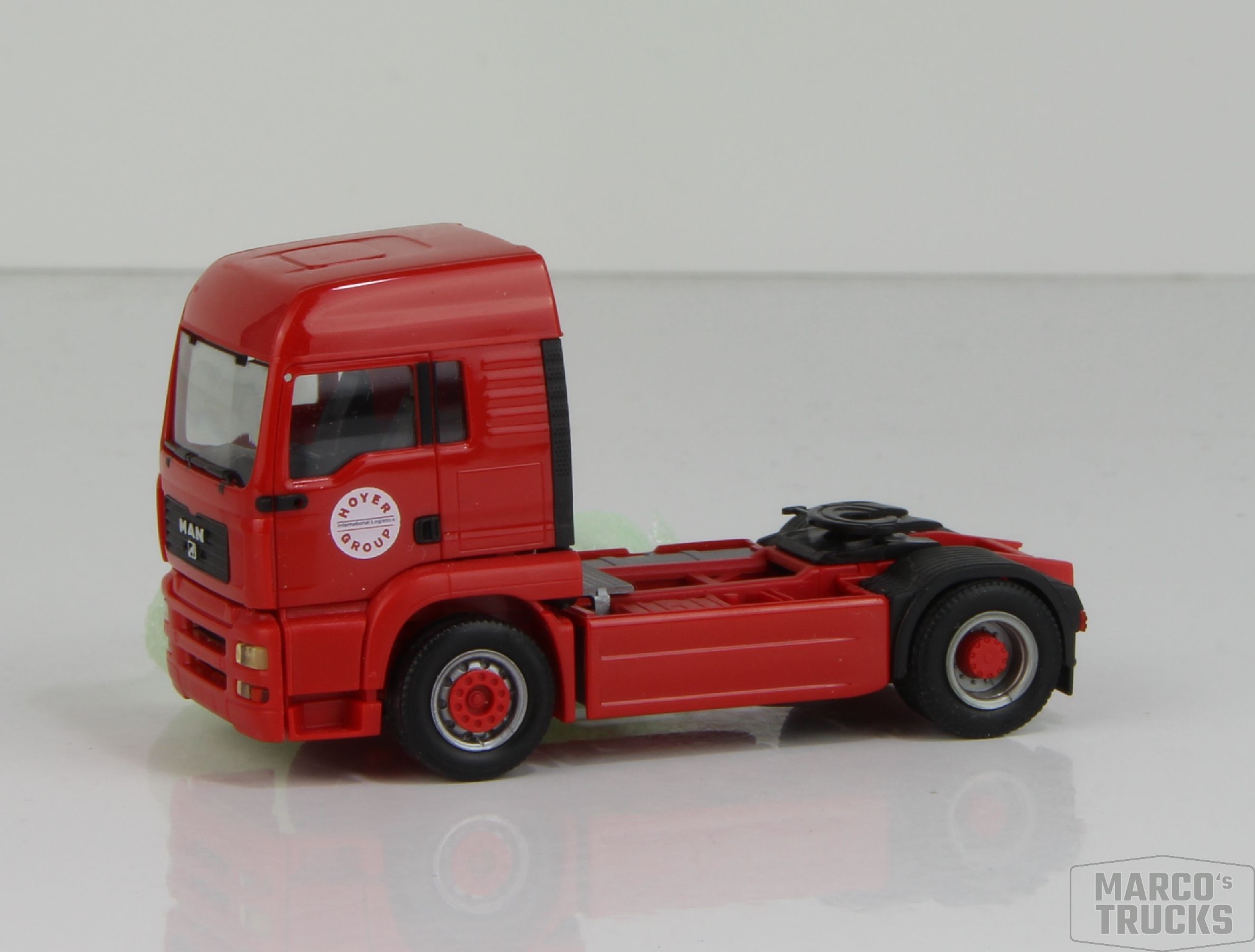 Herpa MAN TGA LX Zugmaschine rot "Hoyer Group" /H10874