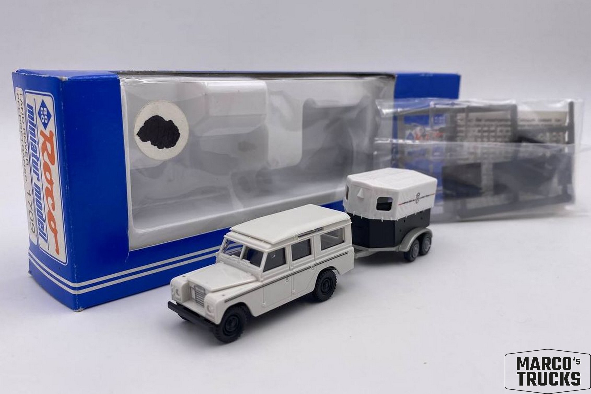 Roco Range Rover Pferdeanhänmger Holsteiner Pferdes 1709 - 1:87 - /RO286